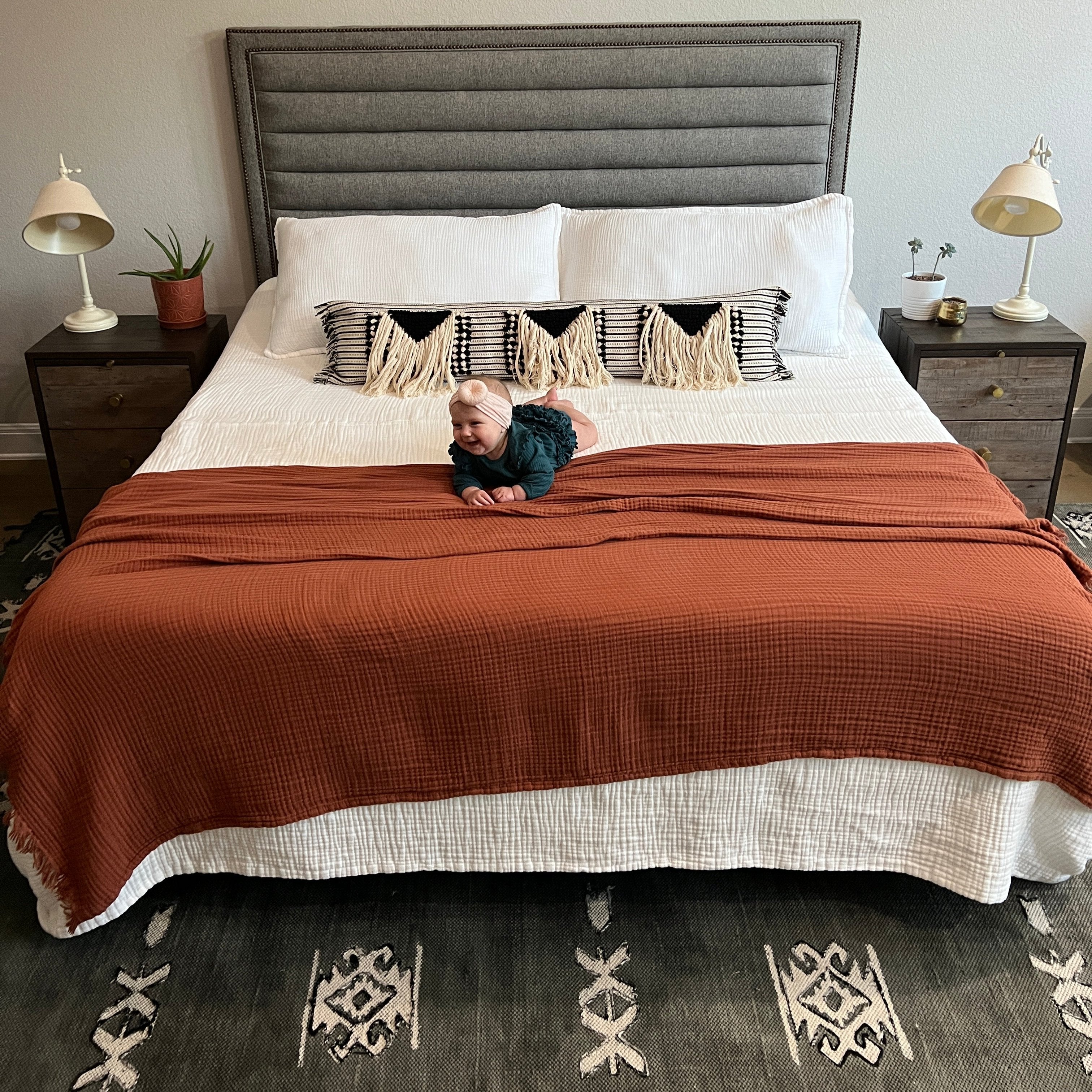 Oversized Fringe Breeze Throw – Muslin Comfort